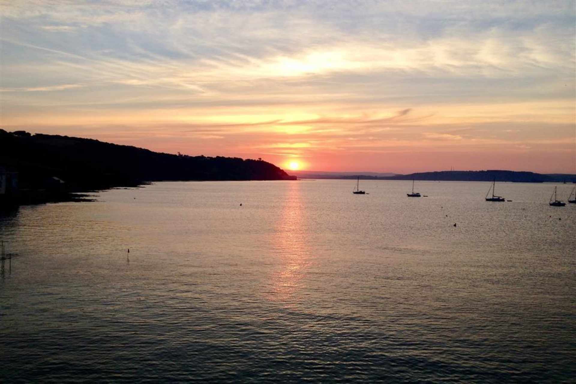 Emelle – Isles of Scilly Travel